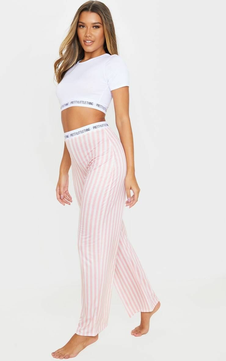 Пижама PRETTYLITTLETHING Базовая коллекция