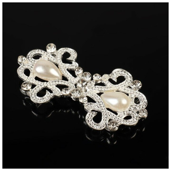 Декоративная застёжка «Узор», 6,5 × 3,5 см, цвет белый