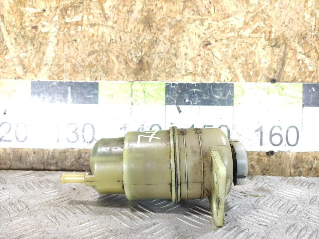 Бачок гидроусилителя MITSUBISHI L200 КВ MR995028