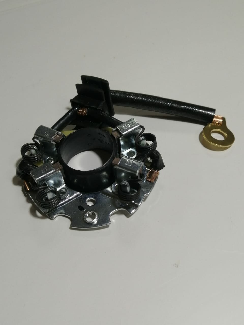 Щеткодержатель стартера SAT Chery Amulet [1.6 8V 5MT лифтбэк]