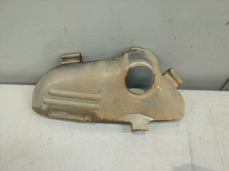 Б/У 3.5 2GRFE, Тойота Камри V40 Экран тепловой Toyota Camry 2007 ACV40, GCV40, V40 Прав. 56733 TOYOTA арт. 1716831100, 17168...