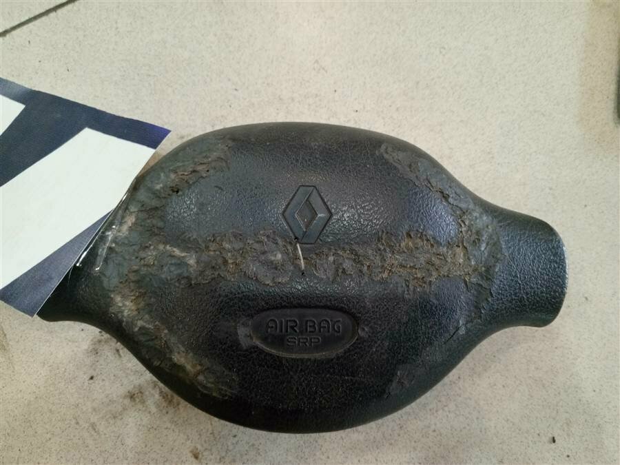 Подушка безопасности в рулевое колесо от Renault Logan 1 2005-2014