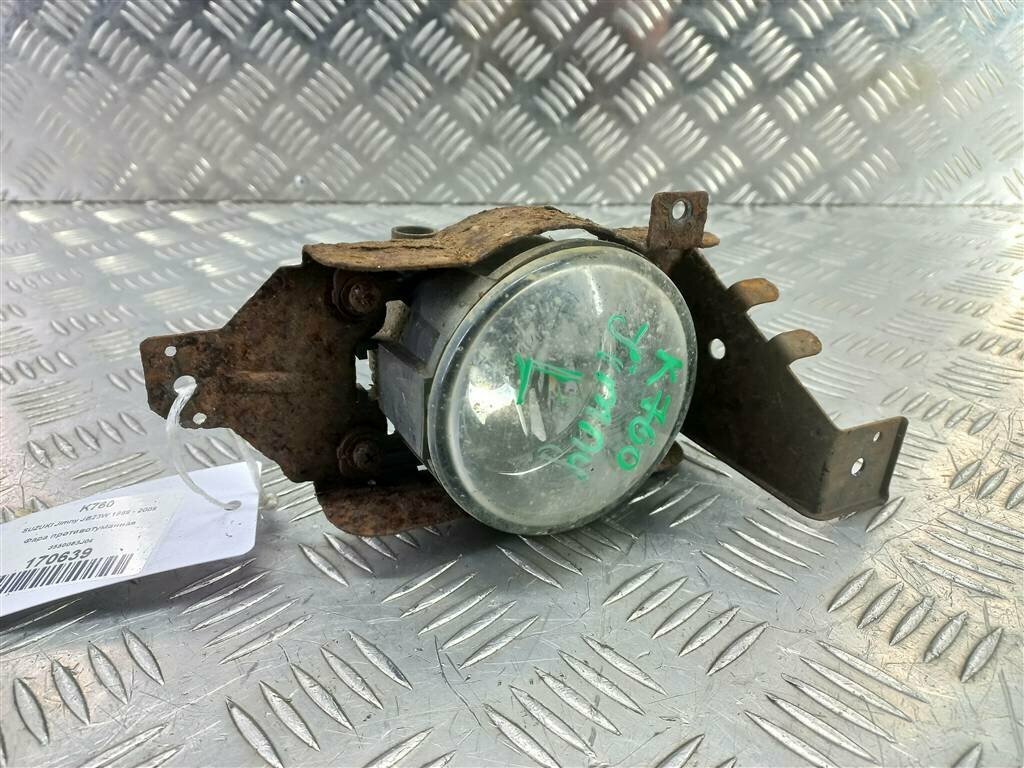 Фара противотуманная передняя Б/У для SUZUKI JIMNY III рестайлинг (2005—2012) 3550063J04