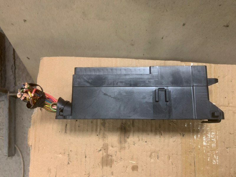 Блок предохранителей Ford Focus 3 хетчбэк 1.6 IQDB 7894561