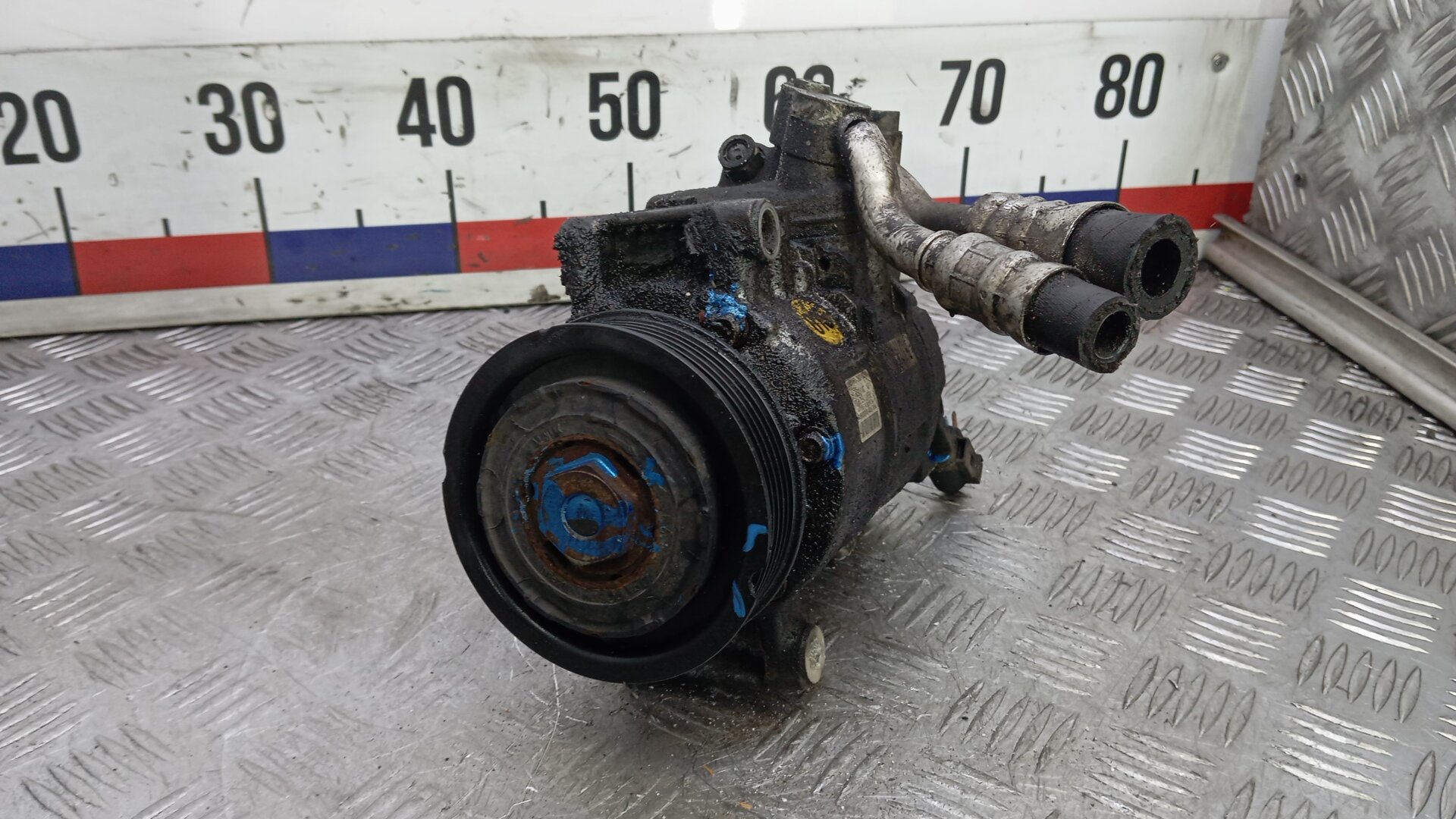 Компрессор кондиционера дизельный AUDI A6 C6, Номер 4F0260805AN