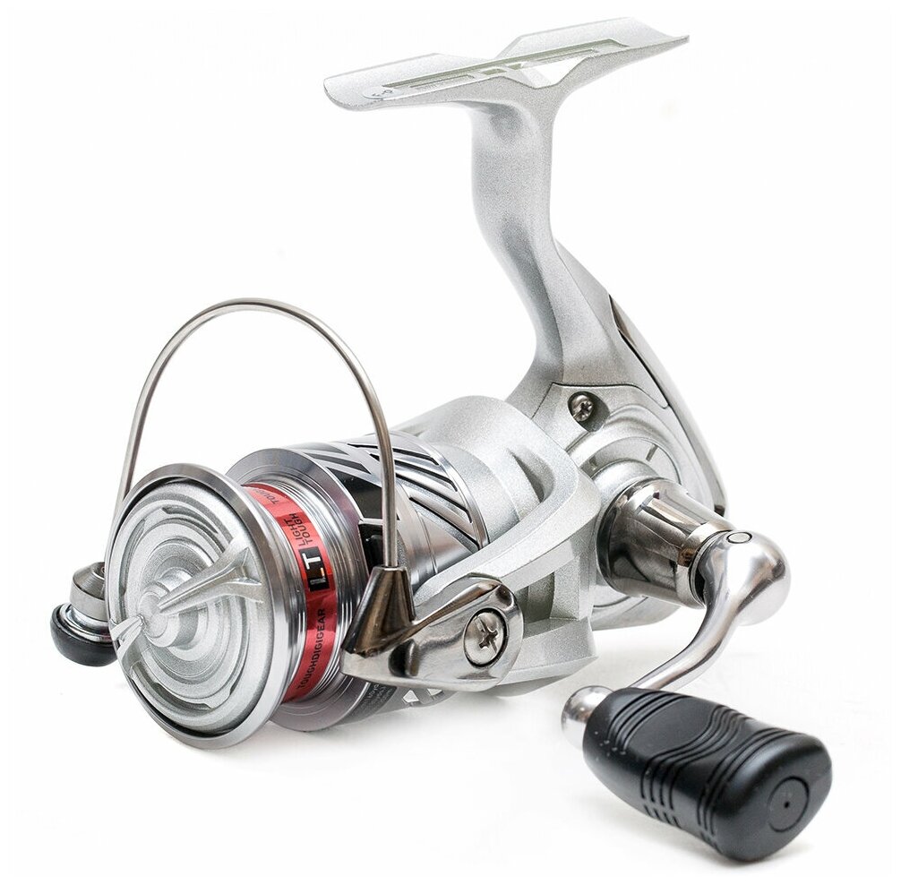 Катушка безынерционная Daiwa 20 Crossfire LT 2000, цвет серебристый