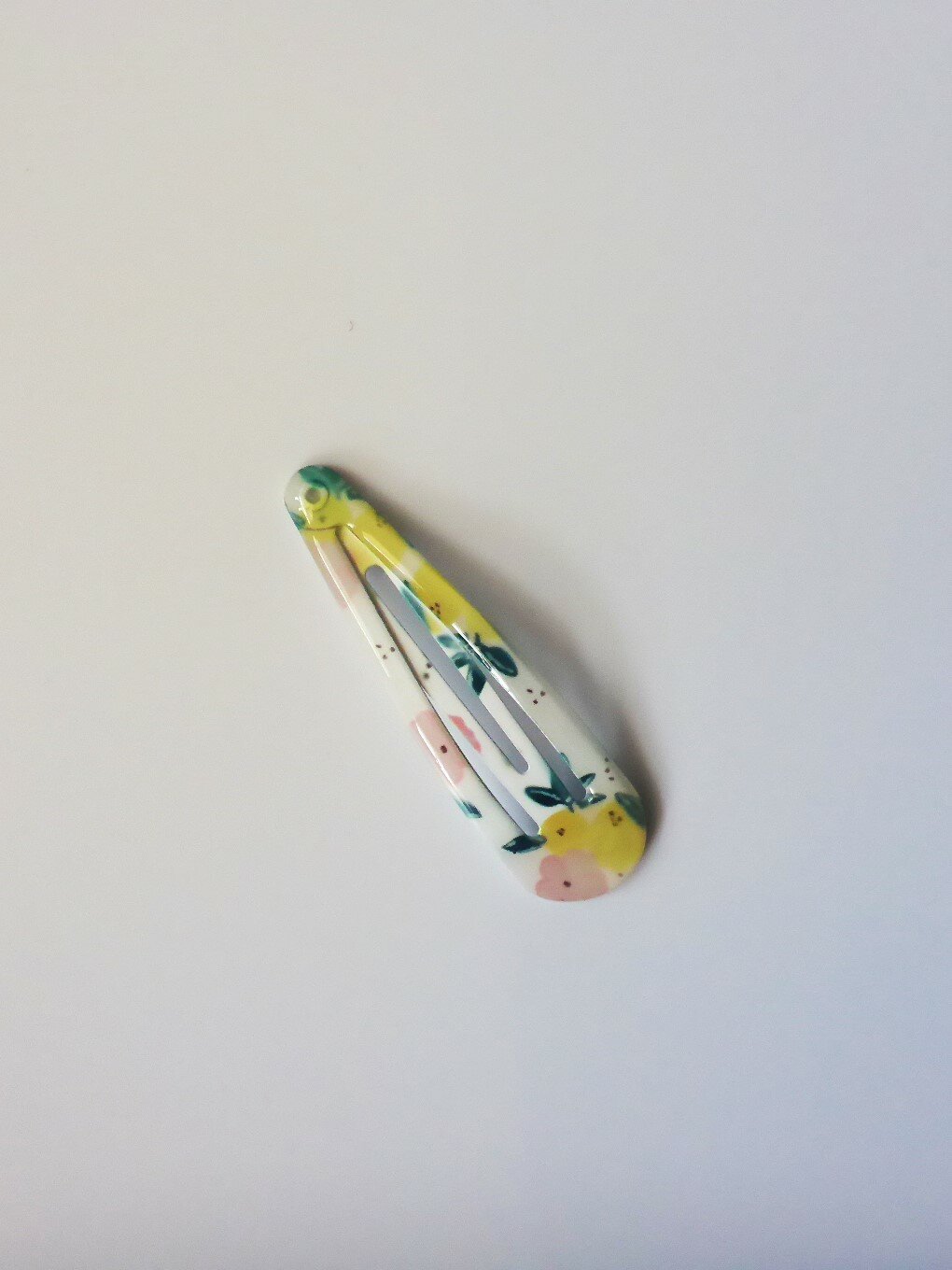 Заколка клик-клак многоцветная аксессуар для укладки волос цветы желтые розовые на белом