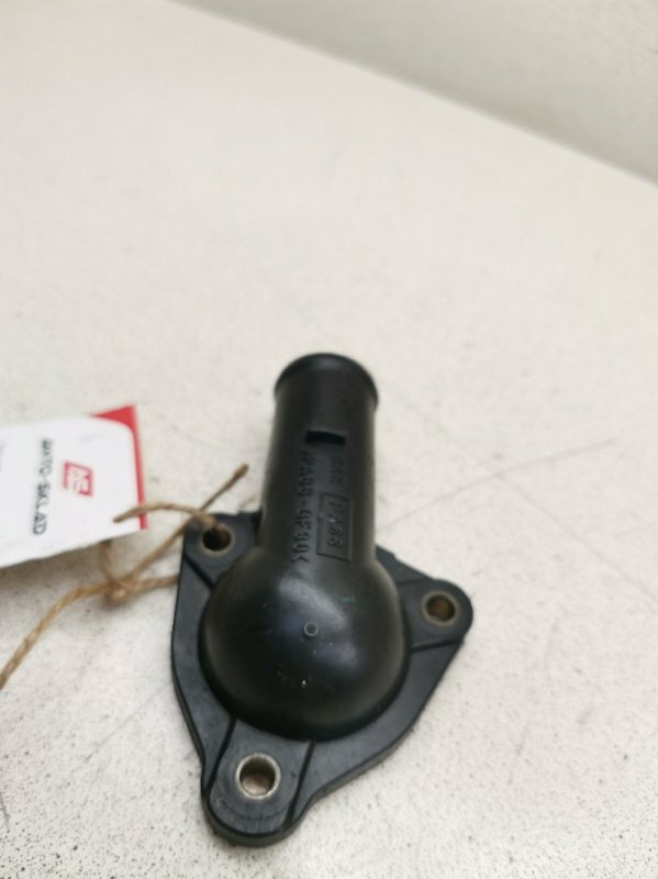 NISSAN 130494M500 крышка корпуса термостата