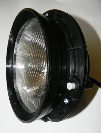 Фара для а/м УАЗ "Хантер" в сборе 3.3711 галоген. с плоским стеклом