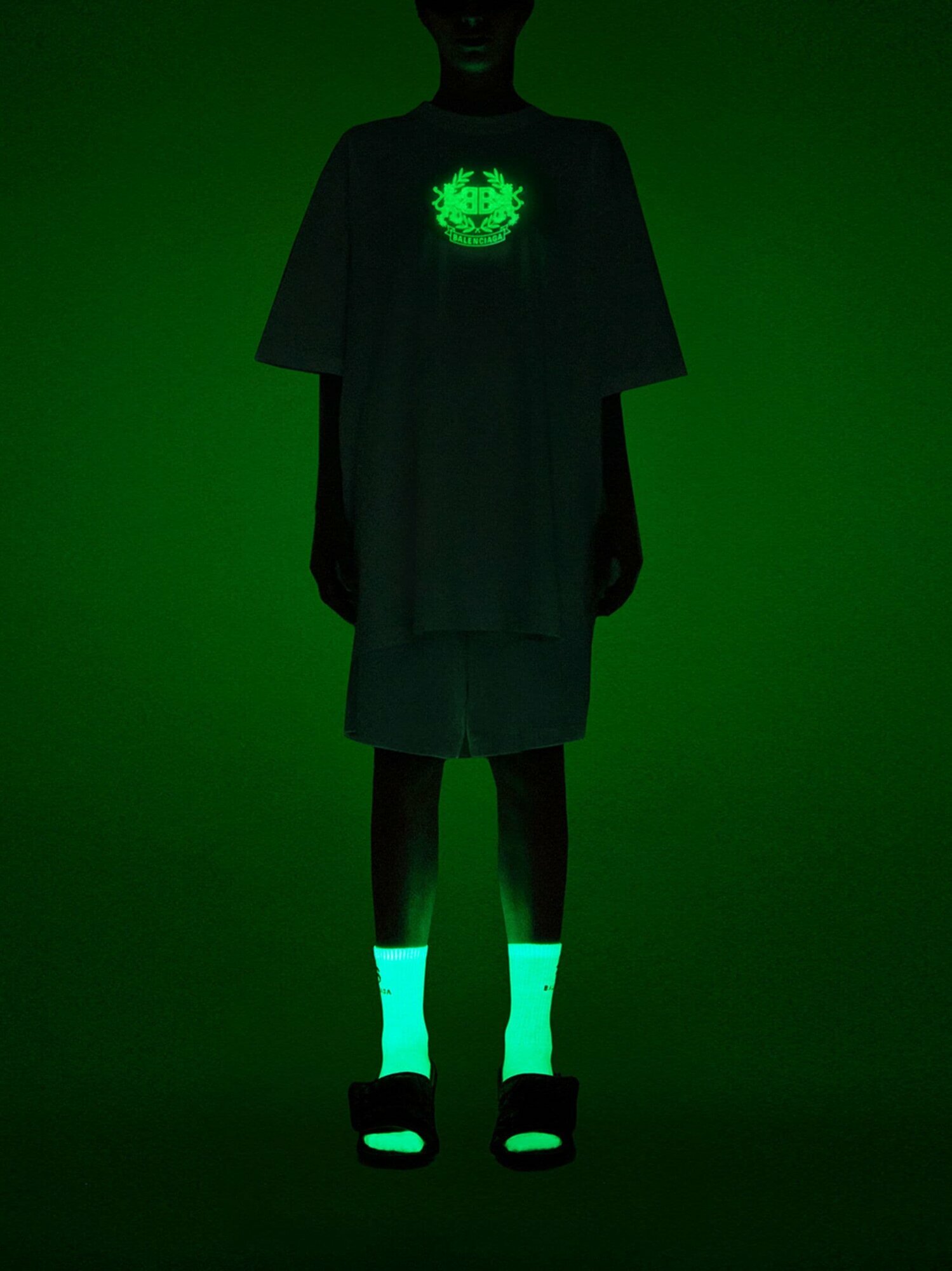 Футболка BALENCIAGA Gitd Lion's Laurel, размер 48, бежевый/белый — фото 1