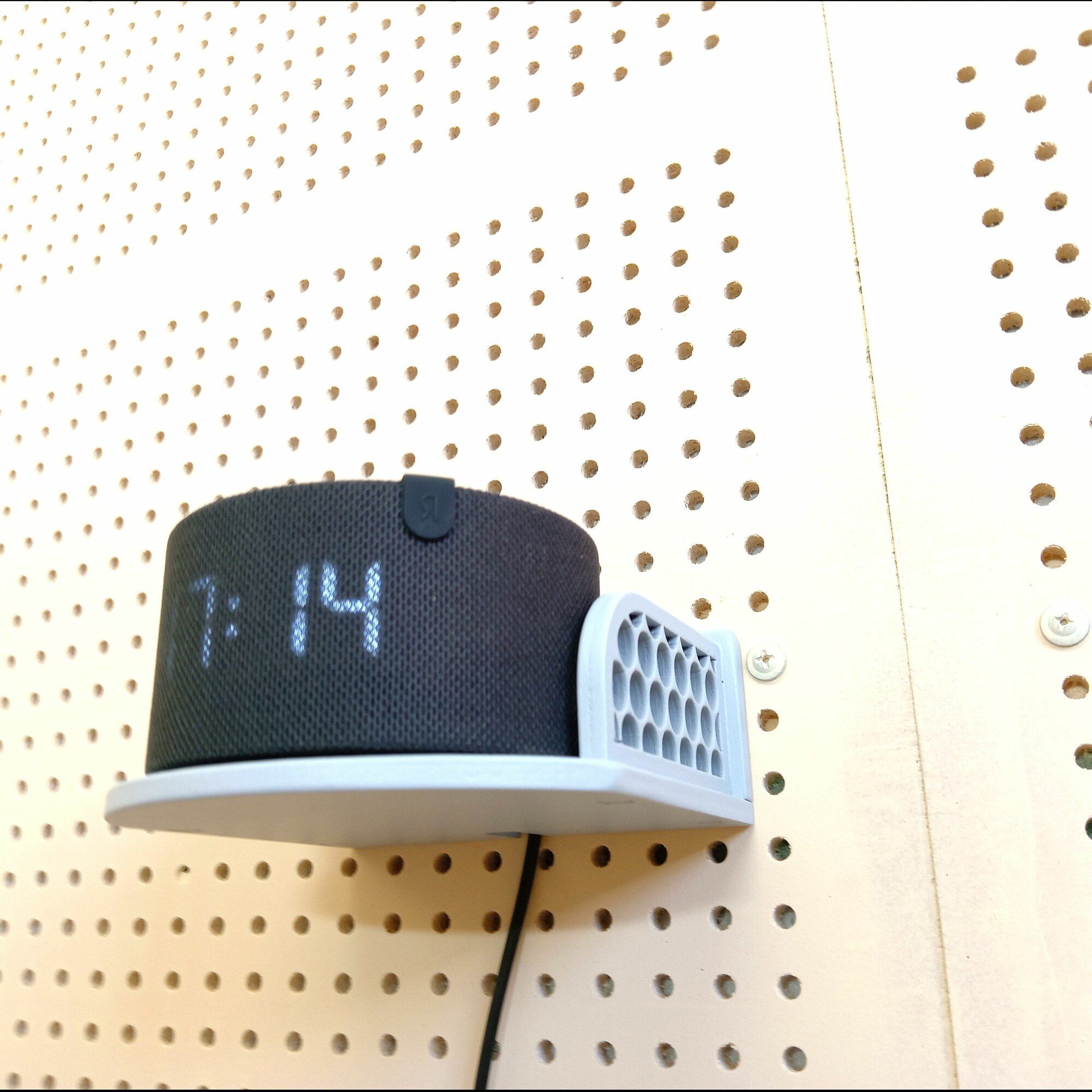 Держатель для умной колонки "Алиса Мини" от бренда "Garikwood"