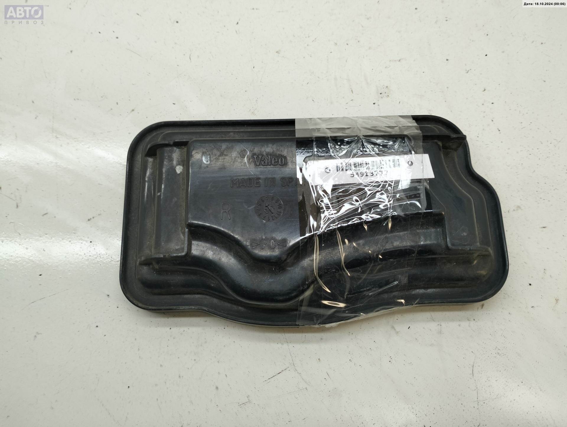 Крышка (заглушка) задняя фары правой Seat Toledo (1999-2004)