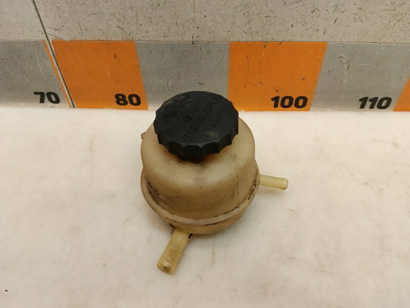 Б/У Бачок ГУР Бачок гидроусилителя Kia Rio 2001 1, DC 367129 Hyundai-KIA арт. 0K30B32690C