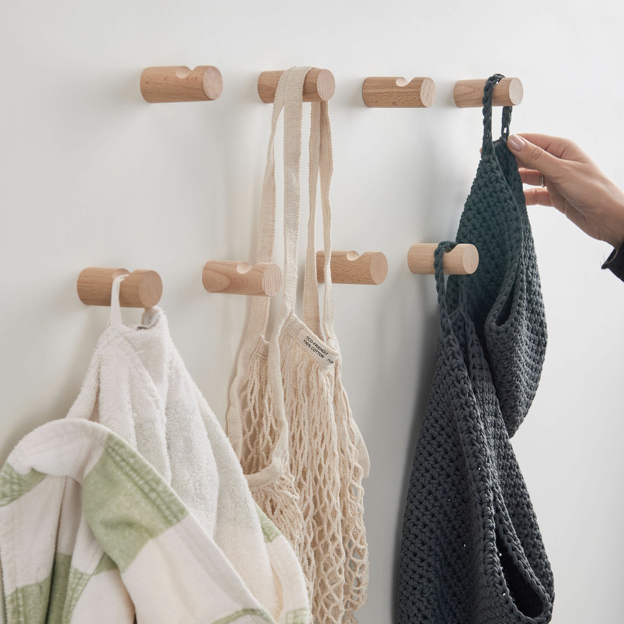 Крючок K4 деревянный, бук 60х26 мм, 4 шт - упаковка, лак, Varman.pro