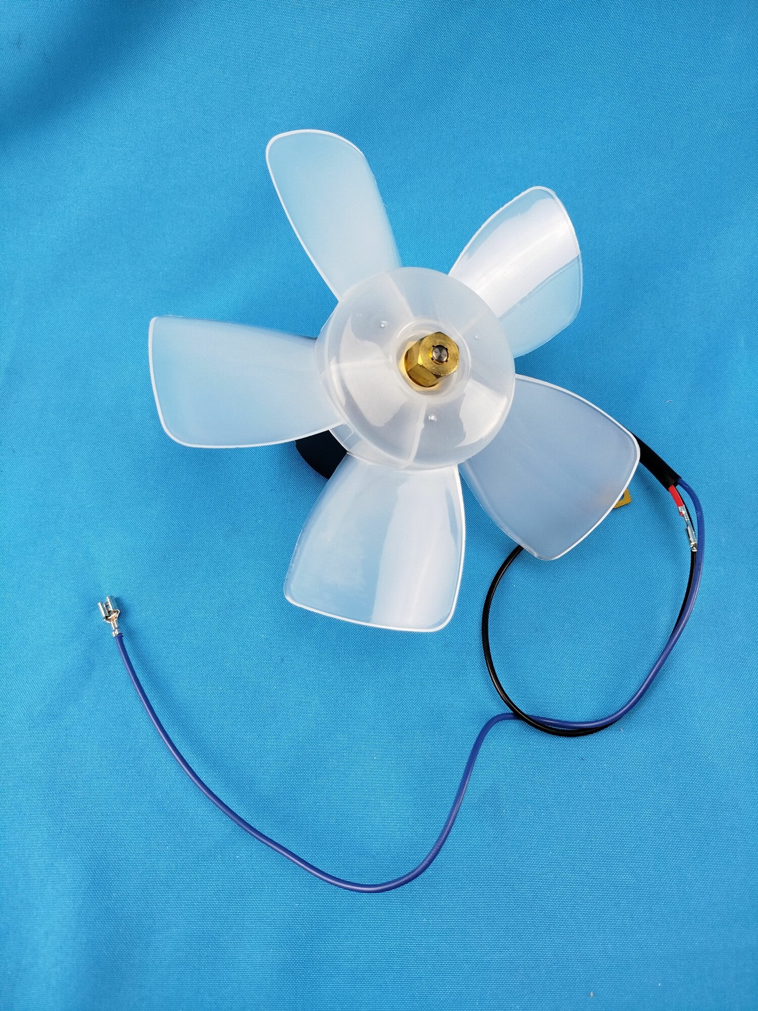 Мотор печки "прамо" для автомобилей ВАЗ 2101-07 с белой крыльчаткой