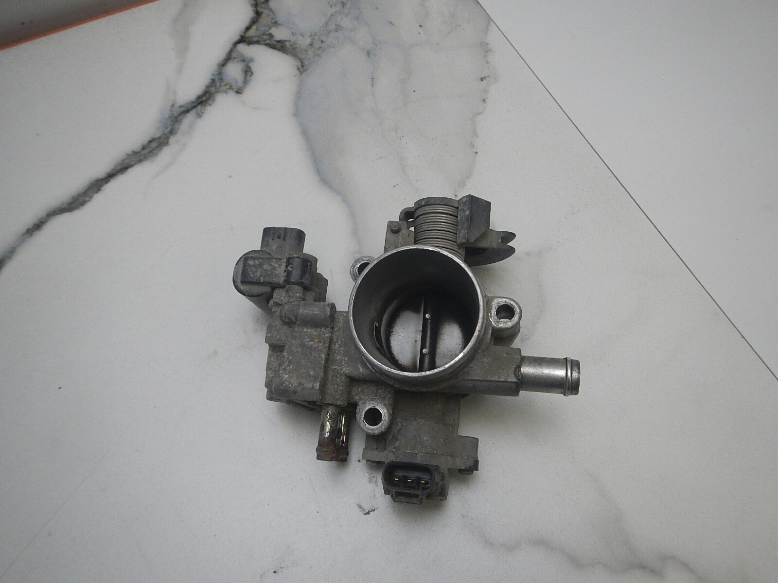 Б/У Заслонка дроссельная механическая, Toyota (Тойота)-COROLLA 120 (01-06) TOYOTA COROLLA 120 (01-06) 4ZZ Без видимых пов...