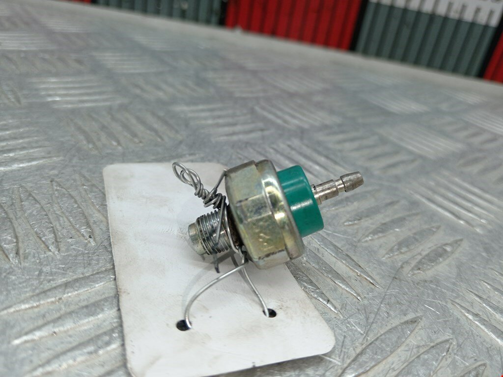 Датчик давления масла Honda FR-V (BE1) арт. 2134113