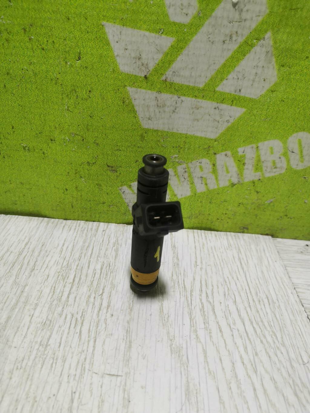 Форсунка инжекторная Renault Clio 2 Symbol 1998-2008