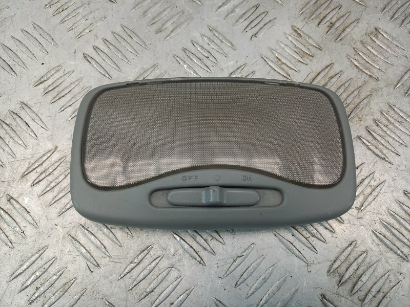 Б/У Плафон салонный Kia Spectra/Sephia / Киа Спектра/Сефия 1.6 S6D 101 Л.С 2003