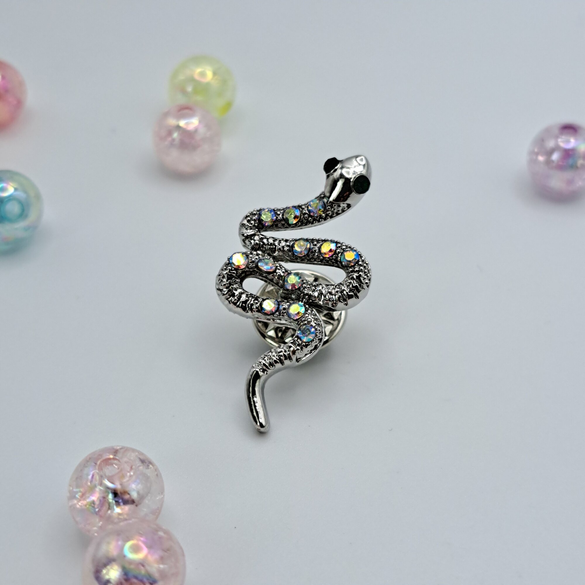 Брошь, стразы, Swarovski Zirconia