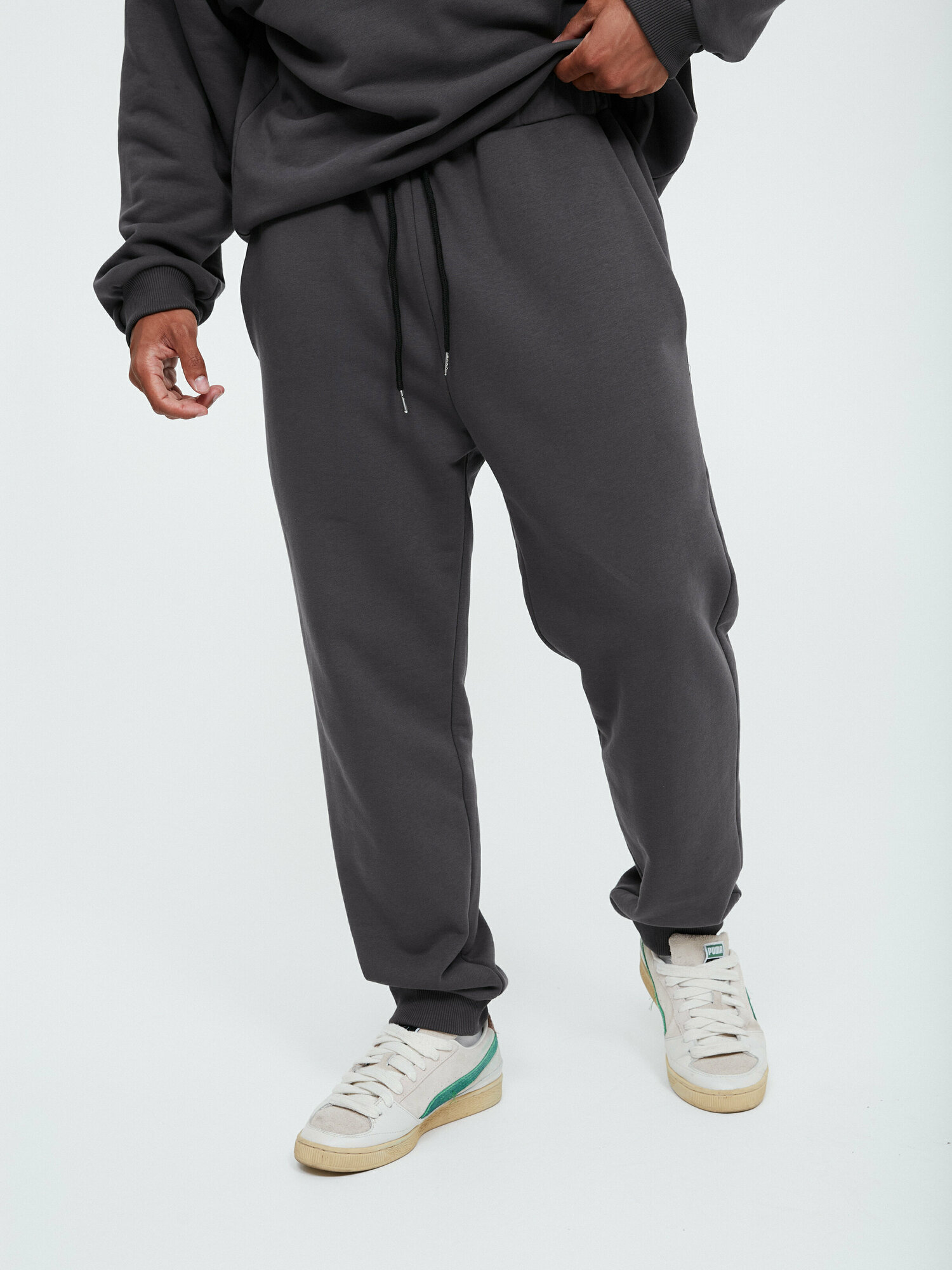 Брюки джоггеры