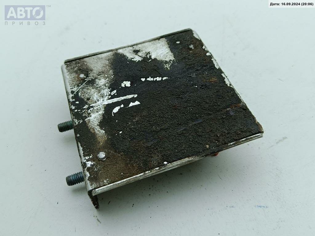 Блок управления вентилятором радиатора Audi A4 B5 (1994-2001)