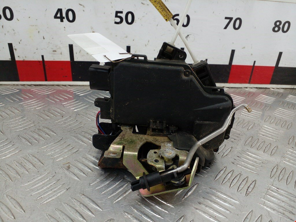 Замок двери задней левой Audi A6 C5 4B0839015G арт. 1573842