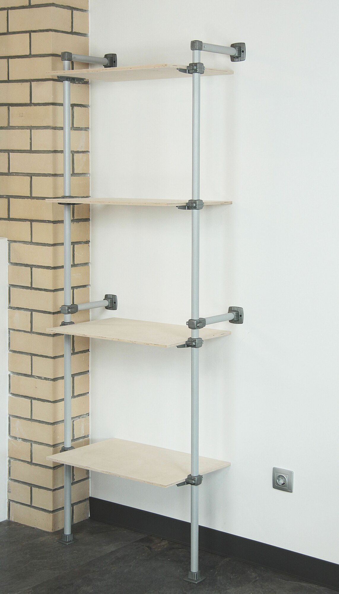 Система хранения стеллаж: 2 стойки+8 полкодержателей (без полок в комплекте)