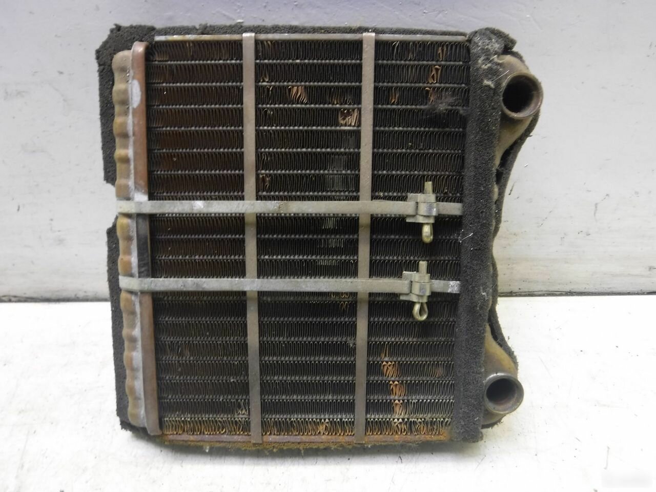 Радиатор отопителя Audi A8 D2 (1994—1999) 4D0819030