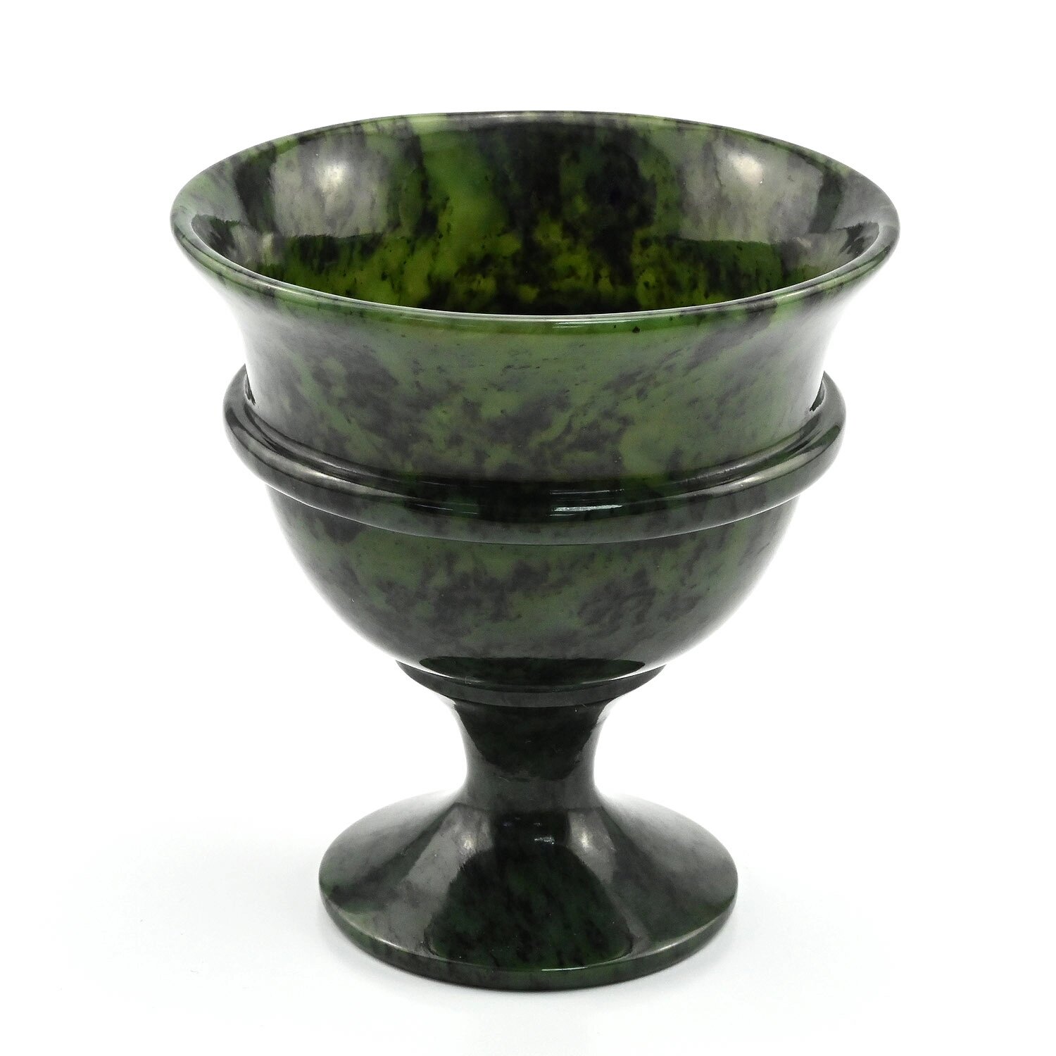 Подарочный бокал "Кубок" из нефрита 100*100*105мм .