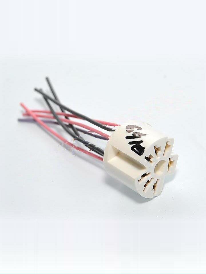 Разъем переключателя мотора печки ВАЗ 2109,21099,2108, с проводом