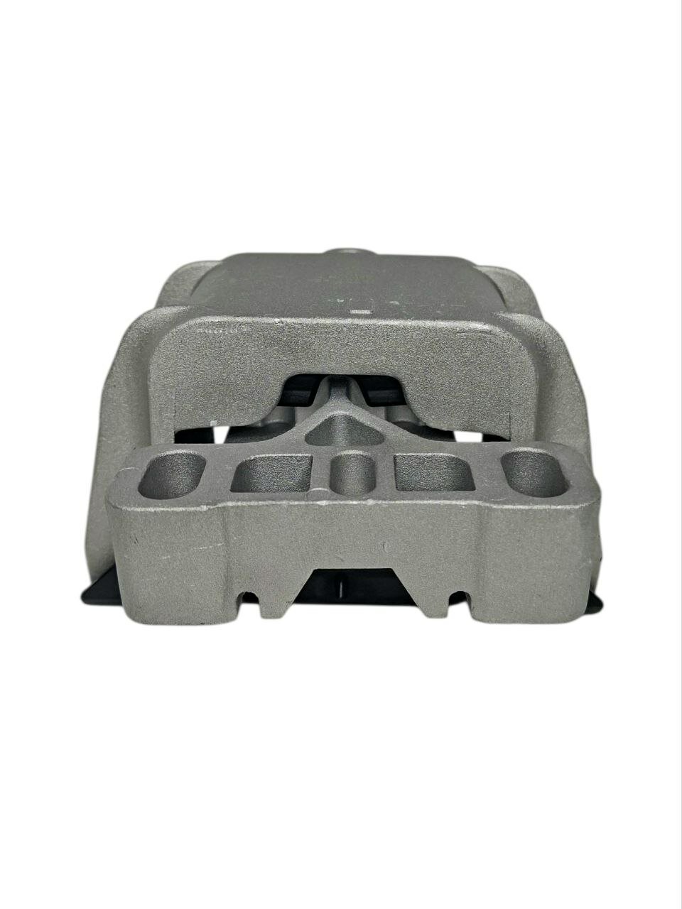 Опора двигателя левая Ауди А3, Фольксваген Гольф 4, Бора 1, Шкода Октавия 1, Сеат Леон (AUDI A3/VW GOLF IV/BORA I/OCTAVIA I, SEAT LEON) левая Miles