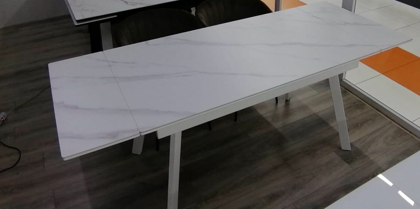 Стол кухонный из керамогранита "Рокси" 1200мм белый матовый К3 белые ноги