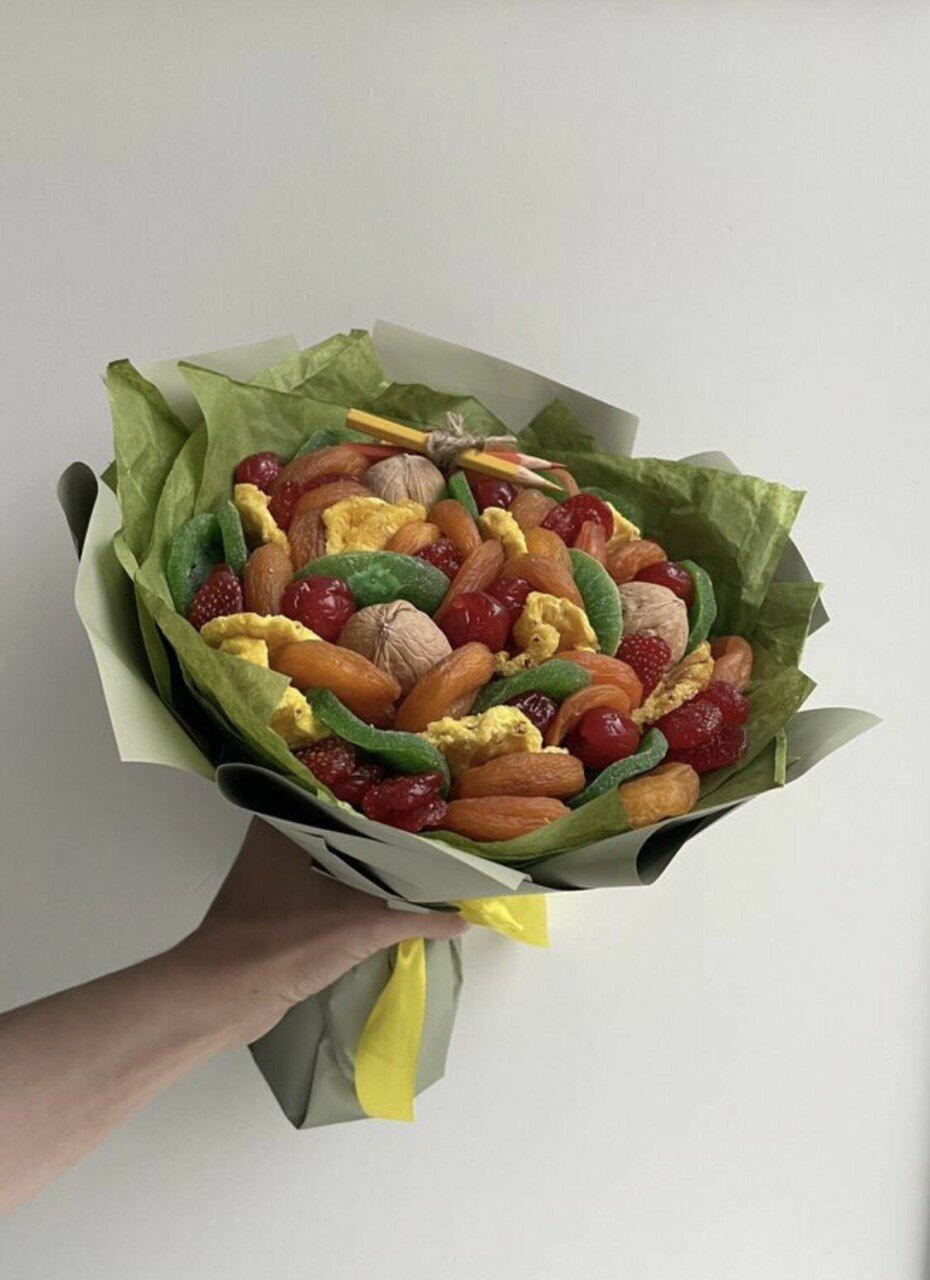 Букет из сухофруктов