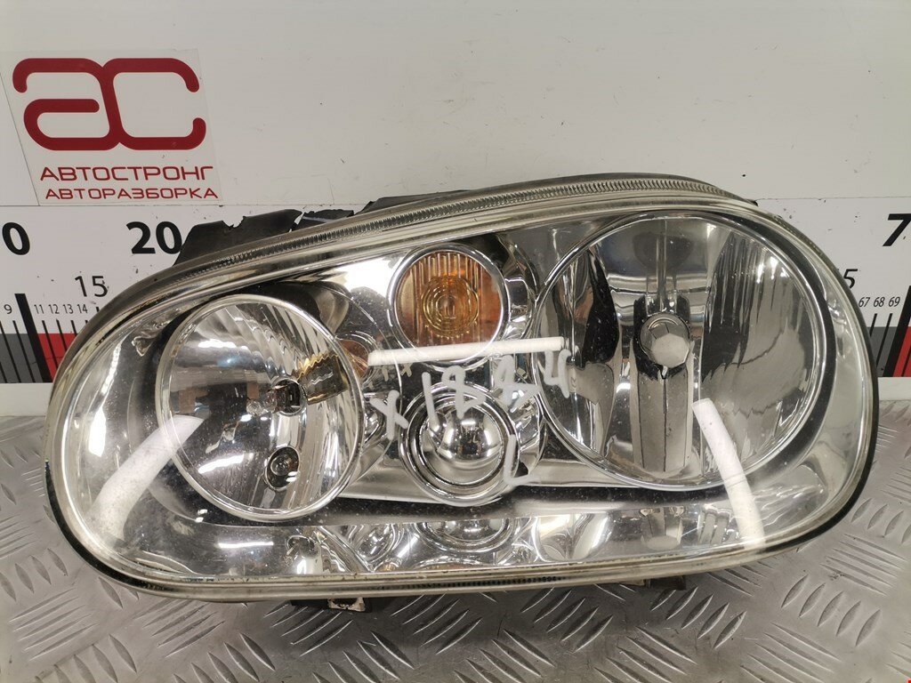 Фара левая Volkswagen Golf 4 1J1941017B арт. 1497172