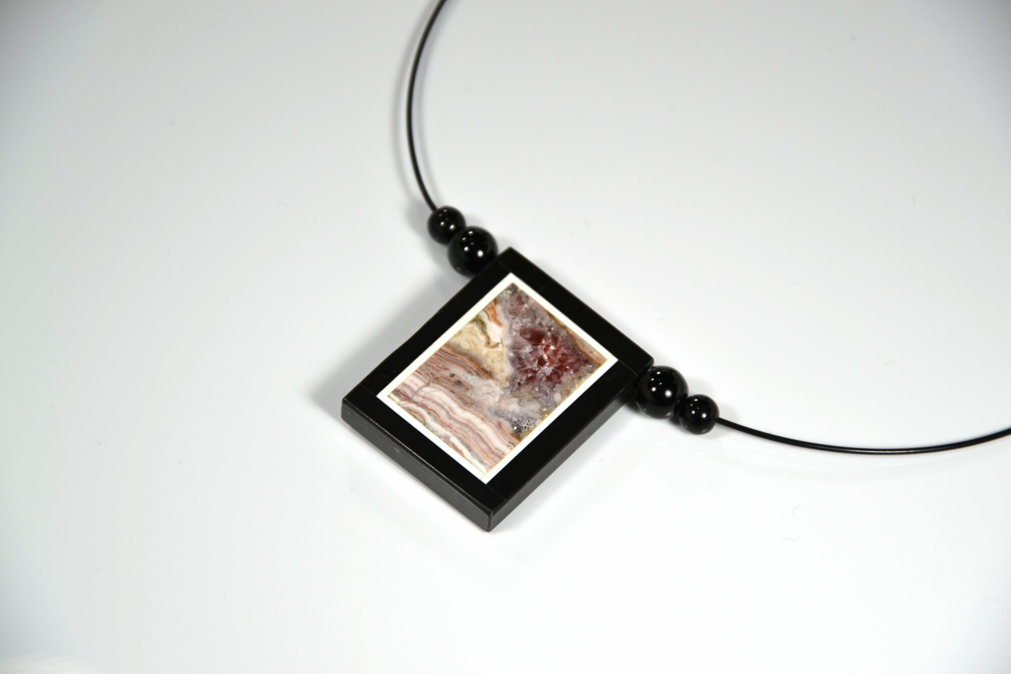 Колье, агат