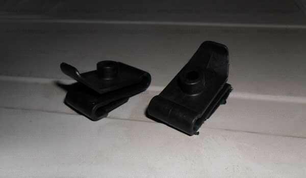 Скоба крепления подкрылка для Tiggo T11-3102064