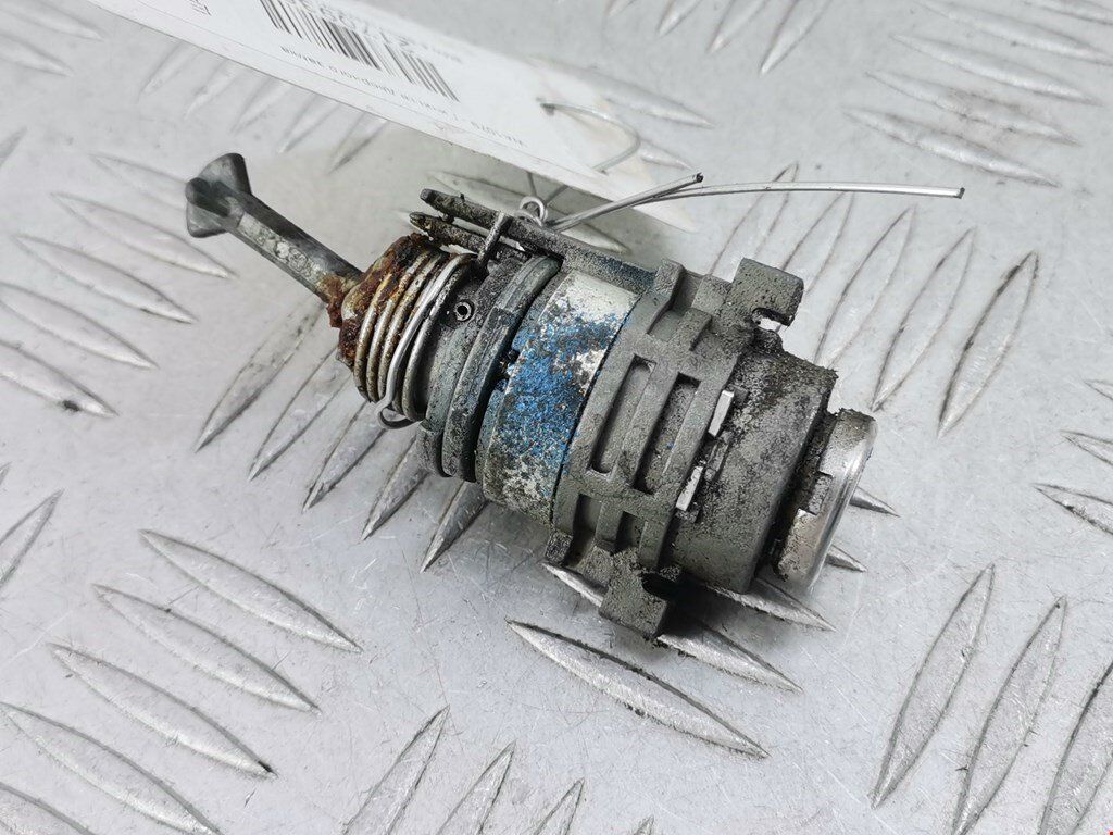 Личинка дверного замка BMW 6-Series (E63/E64) арт. 2170938