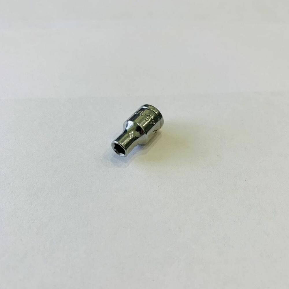 Головка торцевая 4,5 мм (крепление 1/4" 6 граней) Cr-V