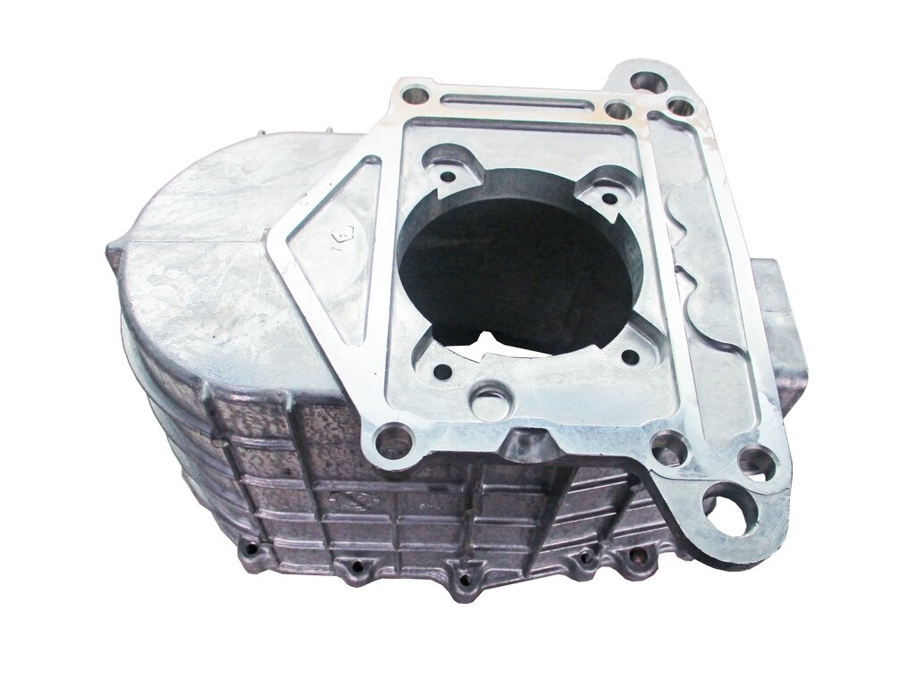 Картер КПП 5-ст. передний нового образца