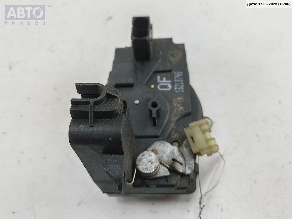 Замок двери передней левой Opel Astra H (2004-2009)