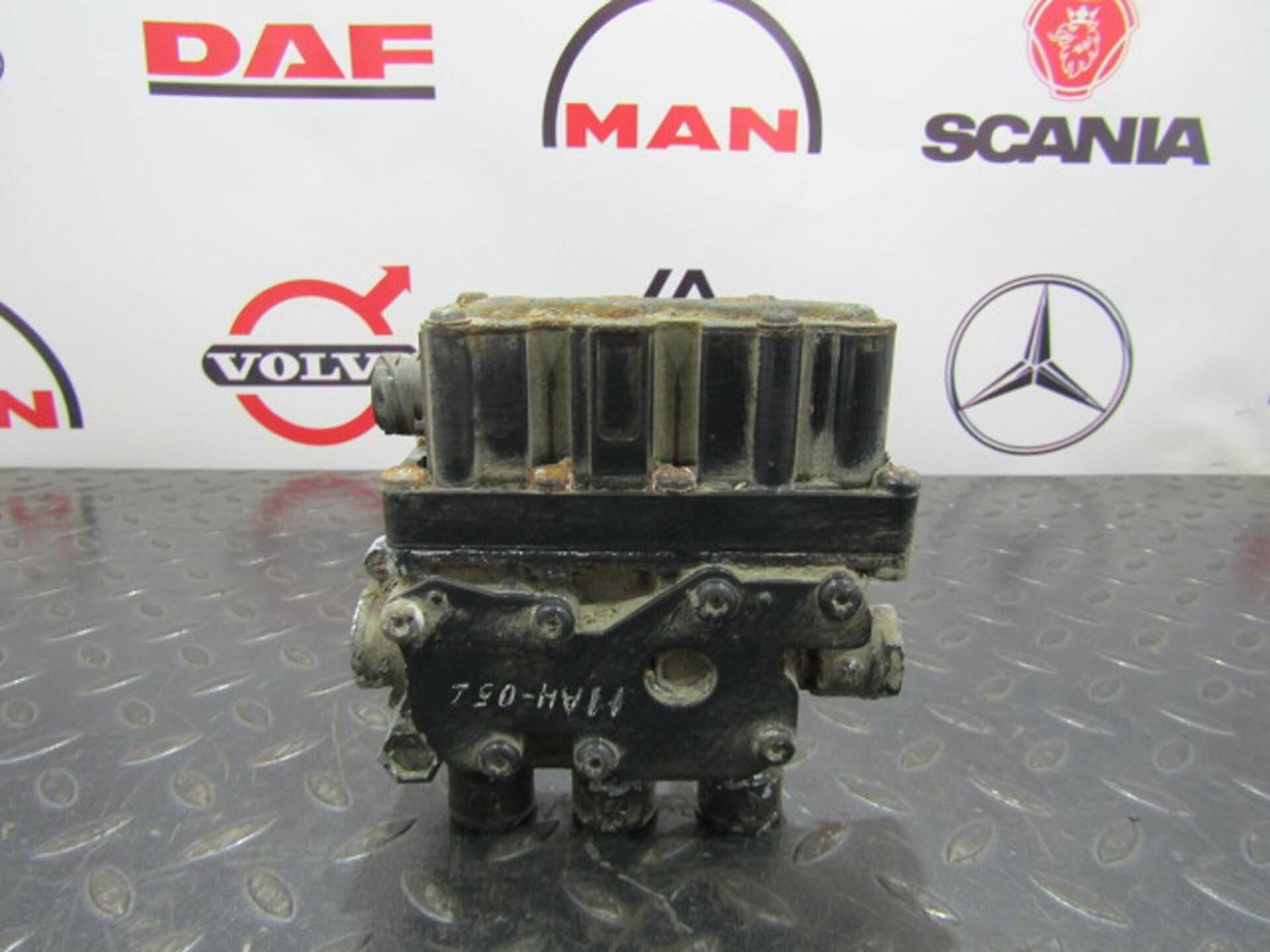 Кран уровня пола главный WABCO, MAN TGX, TGS, TGA, TGL, TGM