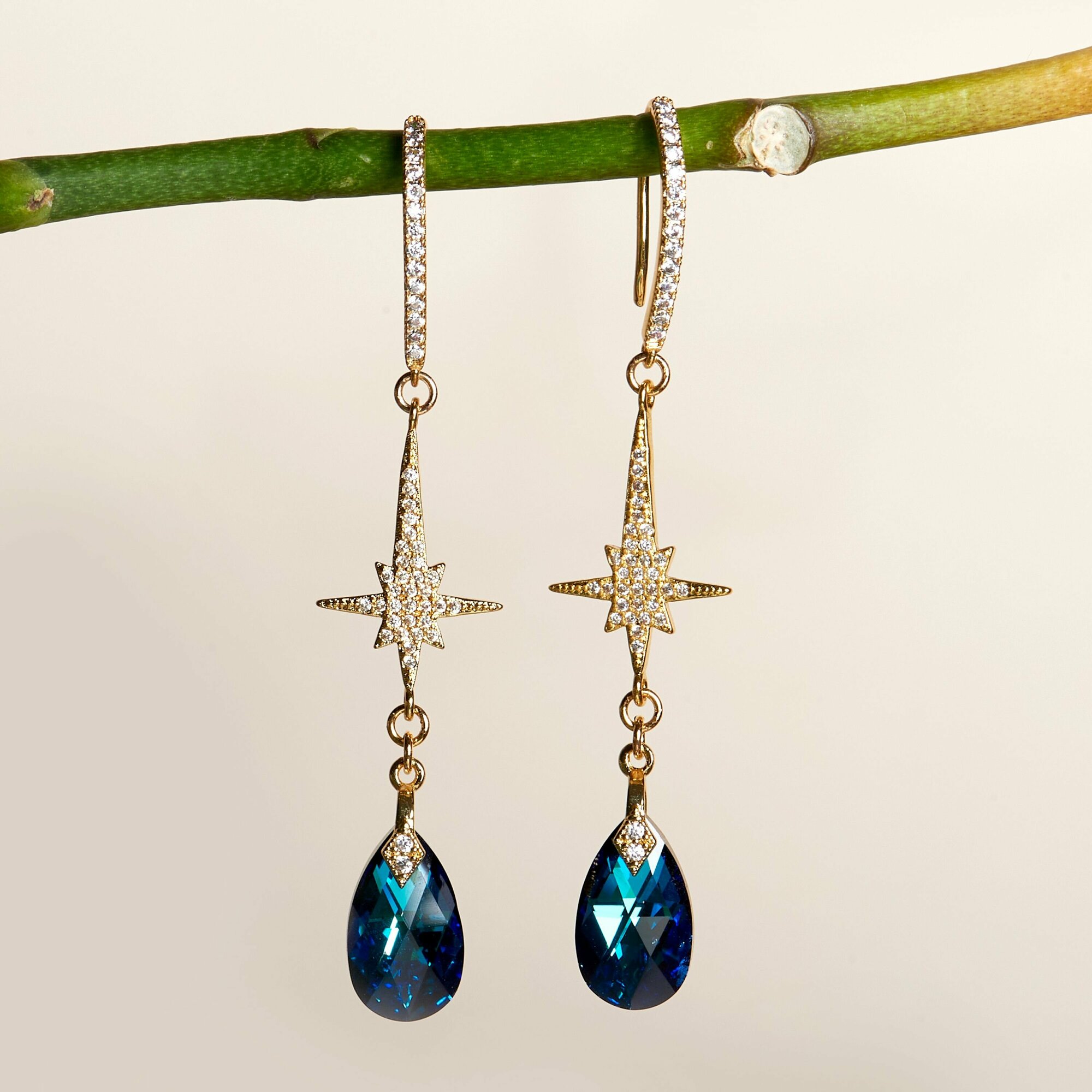 Серьги, стекло, кристалл, кристаллы Swarovski