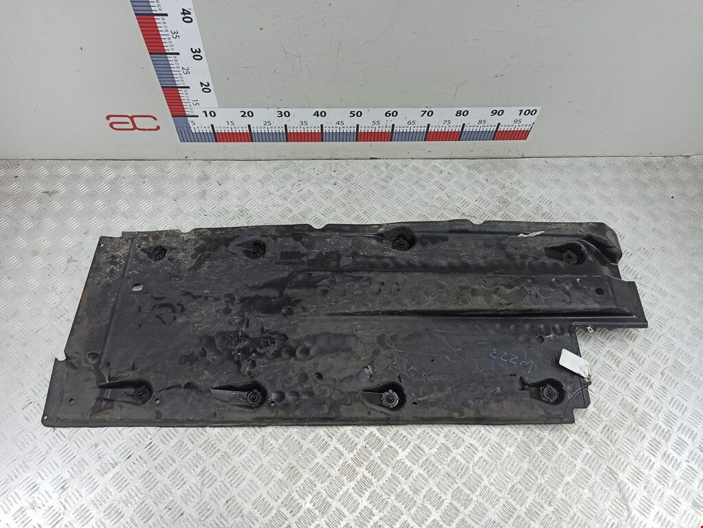 Защита днища Audi A3 8P 1K0825201AE арт. 1805372