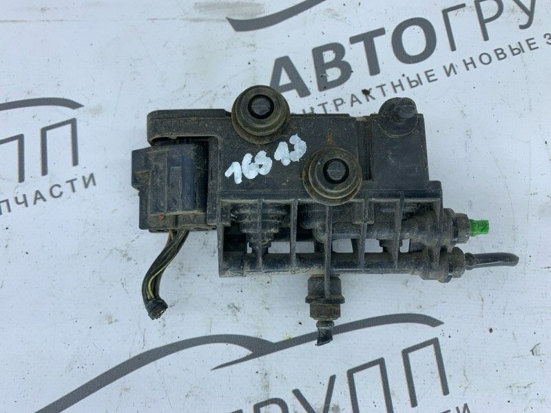 Блок клапанов пневмоподвески Задн. LR RR Sport 1 L320 Л320 RVH000055