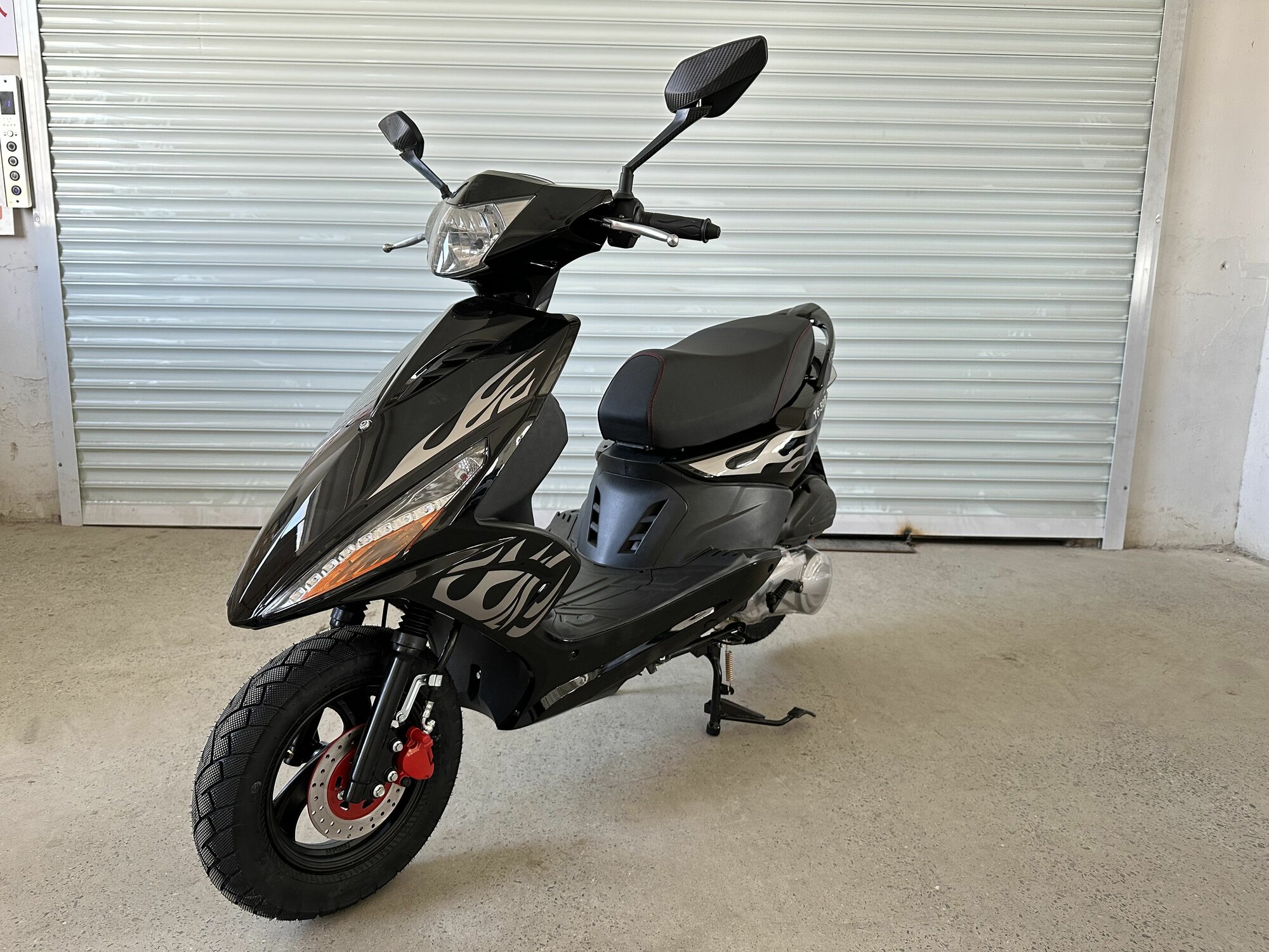 Скутер Corsa II 49сс (150) черный