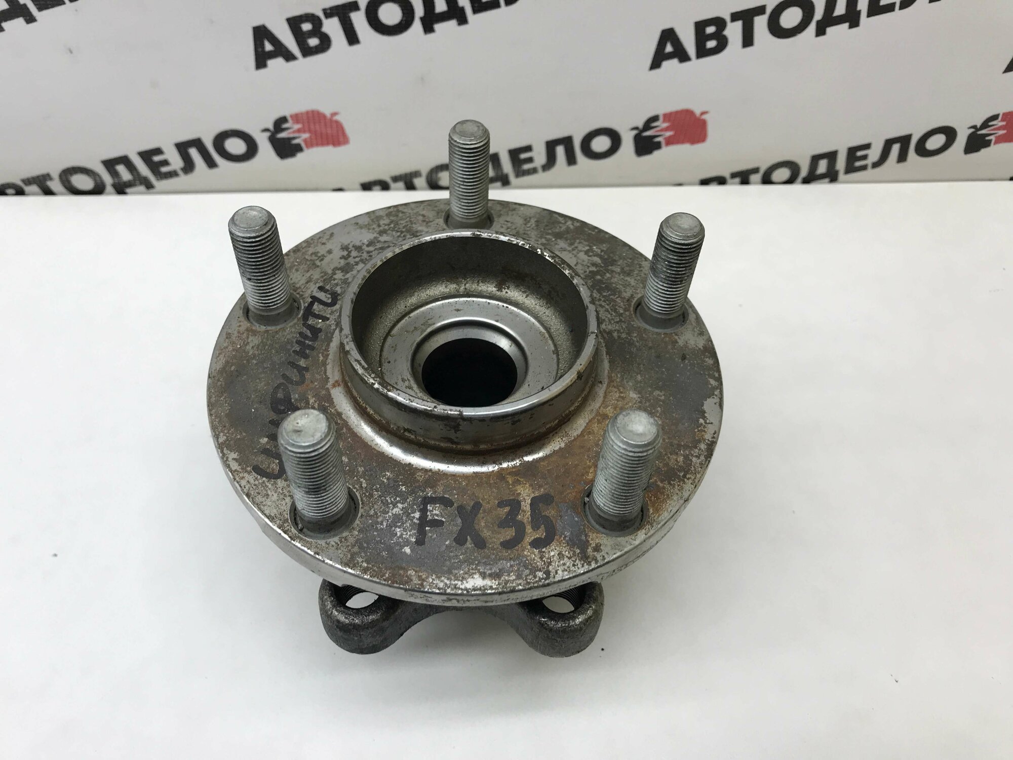 Ступица передняя Infiniti FX35