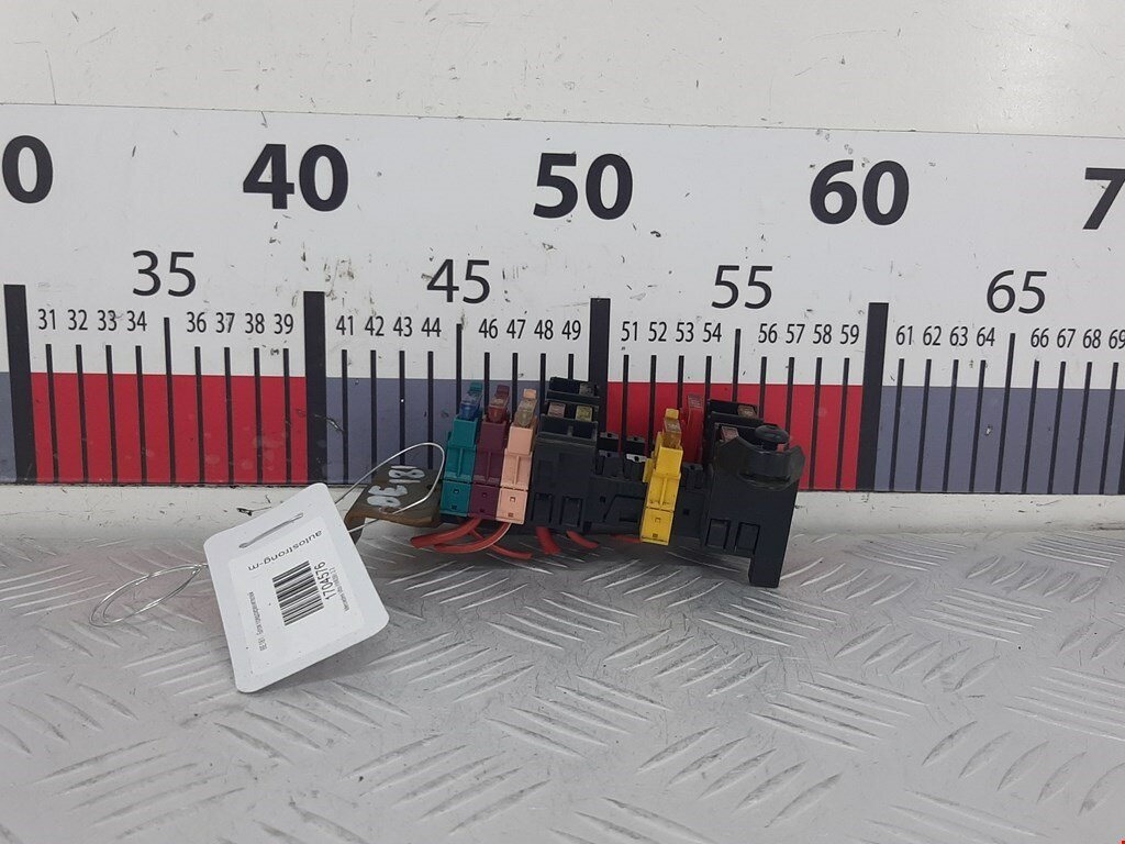 Блок предохранителей Mercedes Vito (W639) A2035400250 арт. 1704576