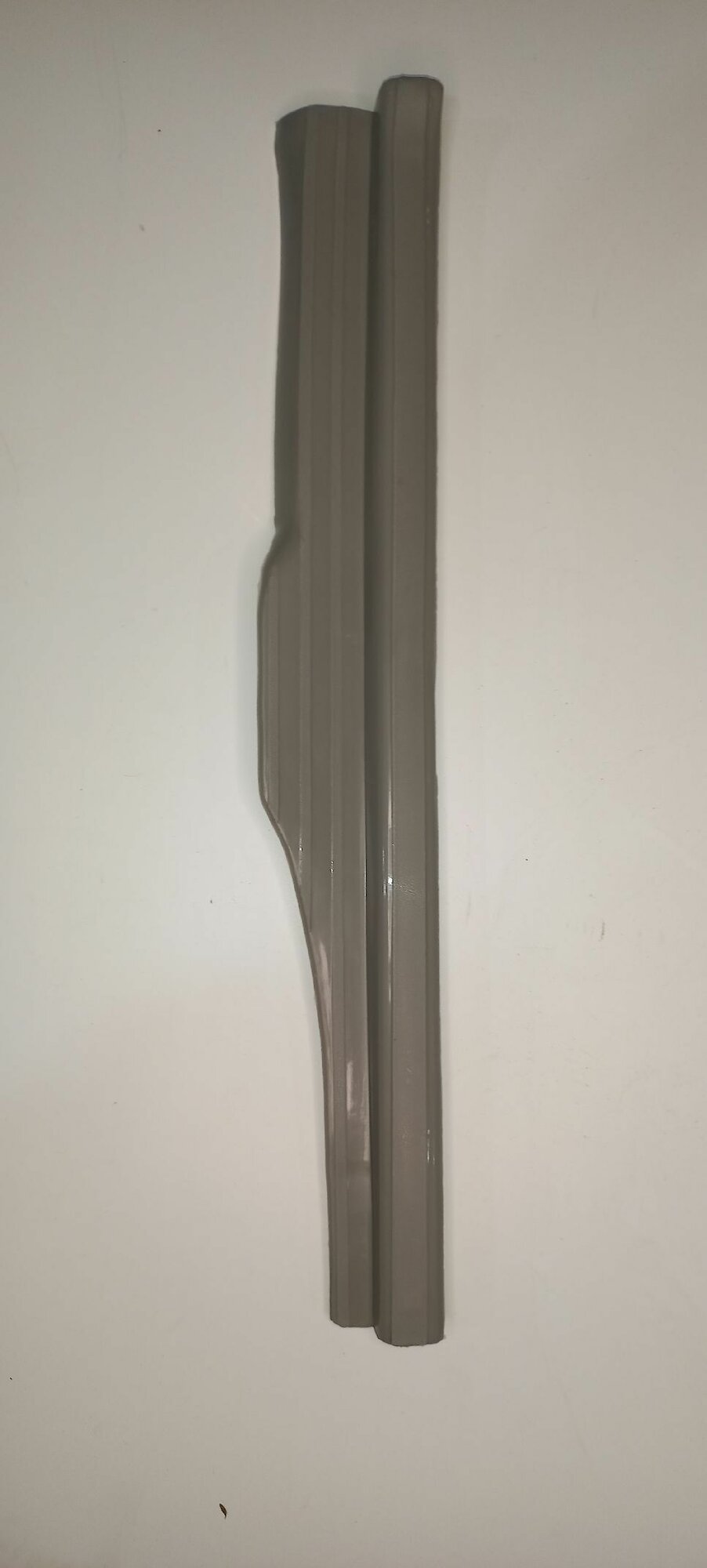 Накладка порога задняя правая (серая) Chery Amulet [1.6 8V 5MT лифтбэк] A115101060AL