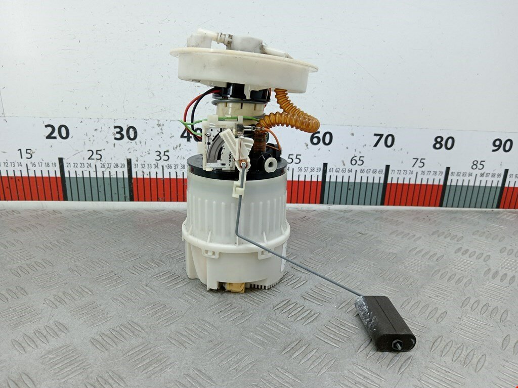 Насос топливный Mazda 3 BK ZY081335XH арт. 2195628